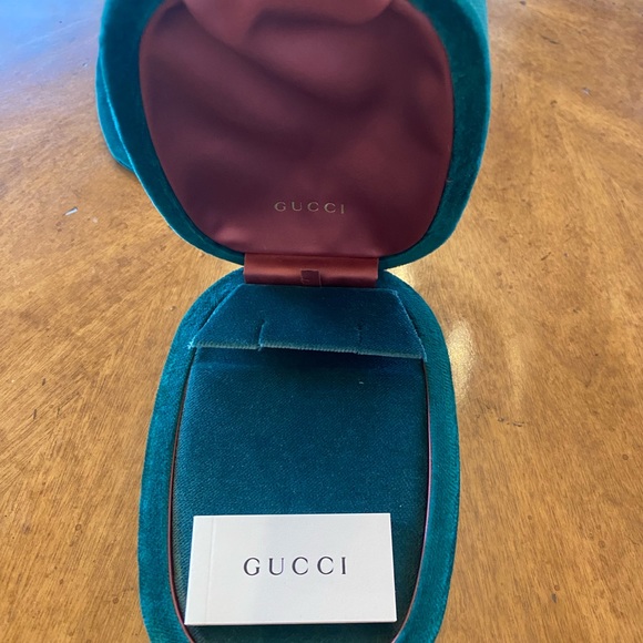 Gucci | Accessories | Beautiful Rich Green Velvet Gucci Pendant Jewelry ...